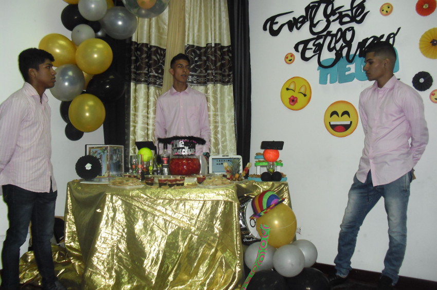 Aprendices demostraron sus conocimientos en mercadeo y promoción de ...